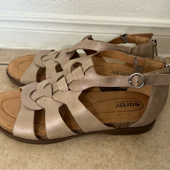 Earth | Shoes | Earth Etdale Gladiator Sandals Womens Sz 95m Gold Brown ...